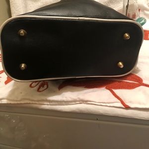 The Find | Bags | The Find Leatherette Tote | Poshmark